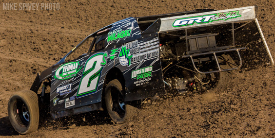 Scott takes cover on June issue of Dirt Modified Magazine